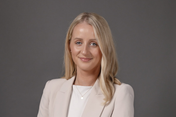 Laura O'Farrell | Associate | Hayes Solicitors LLP